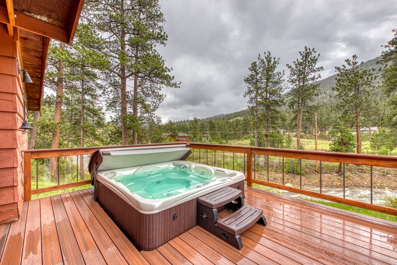 Riverfront Cabins in Colorado | Vacasa