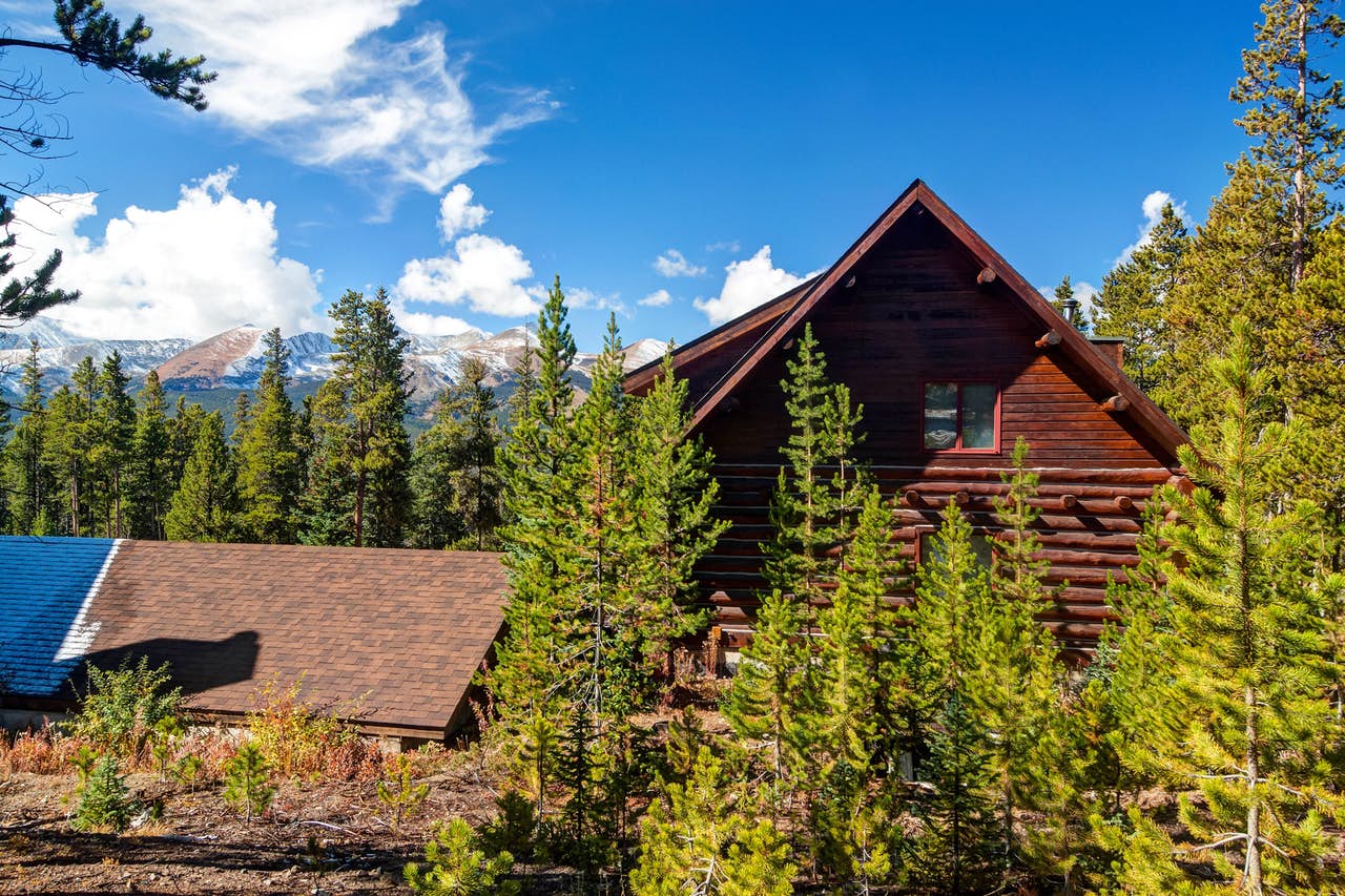 8 Breathtaking Colorado Vacation Cabin Rentals with Hot Tubs | Vacasa