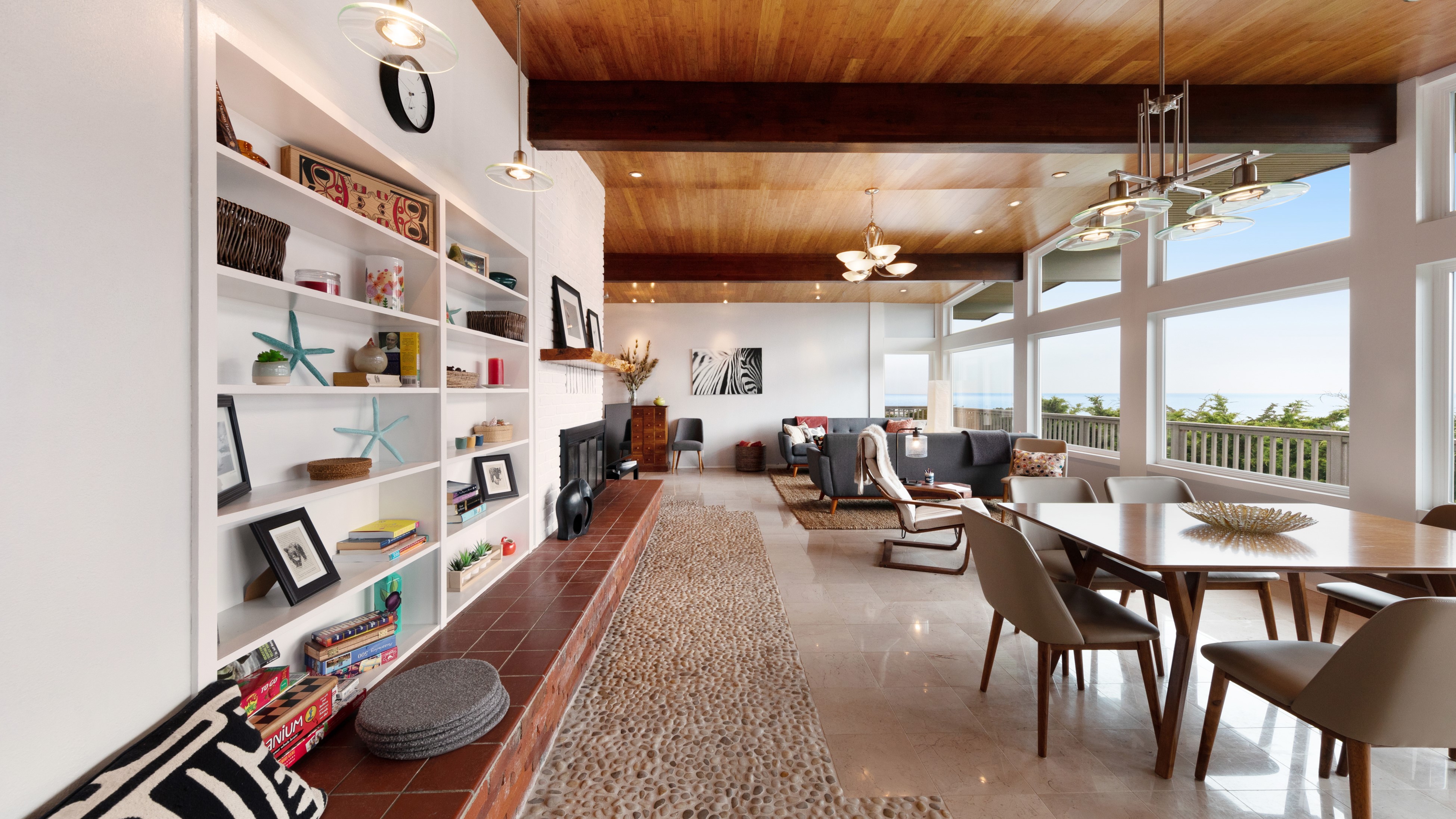 15 Best Zoom Backgrounds Inspired by Vacation Rentals | Vacasa