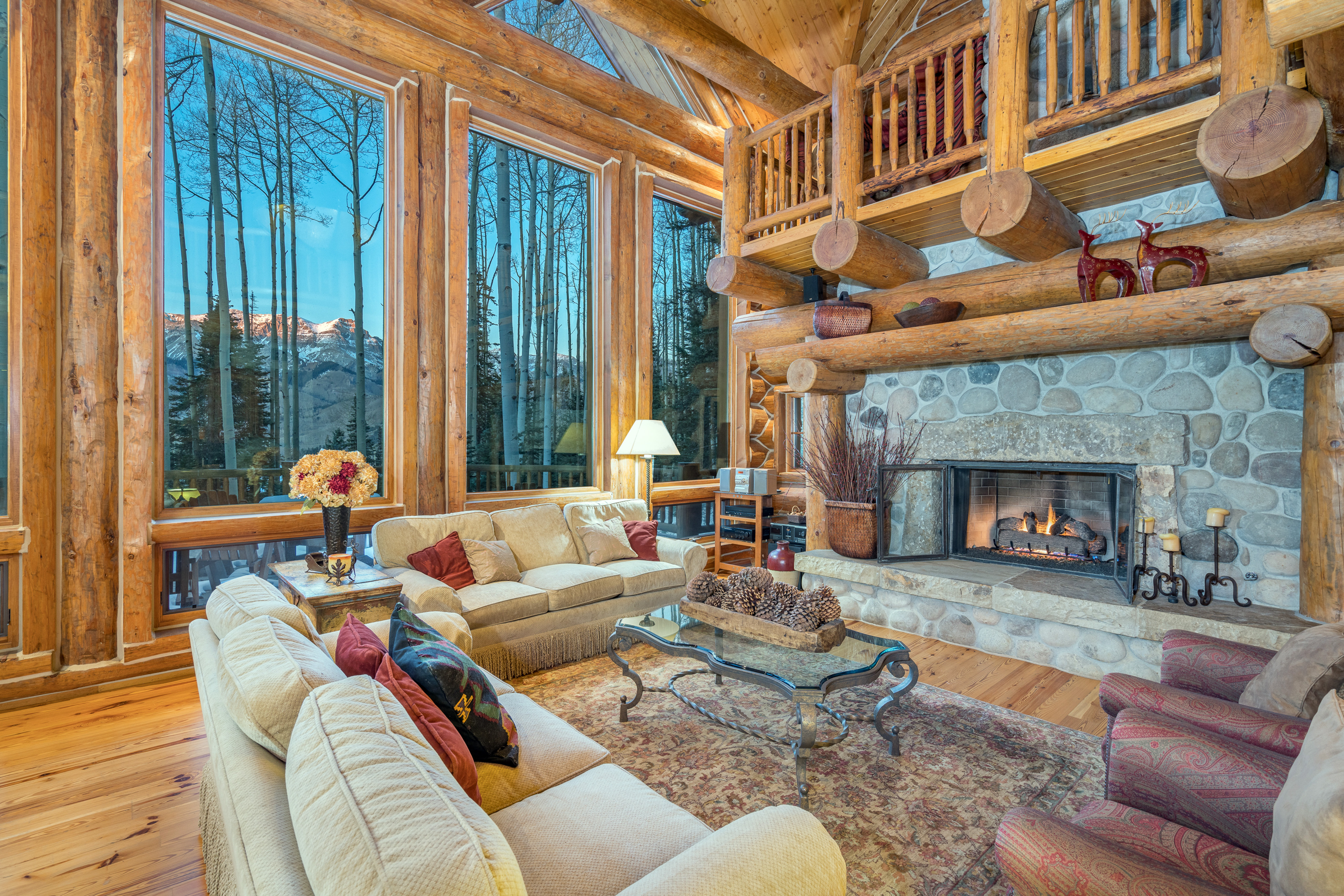 Chalet furniture store